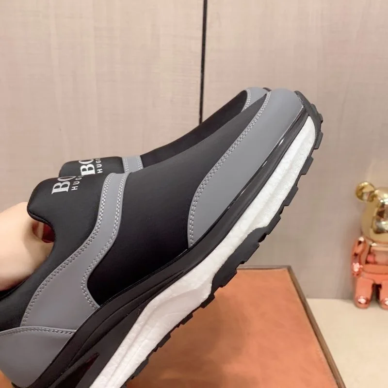 Low-cost Boss Shoes