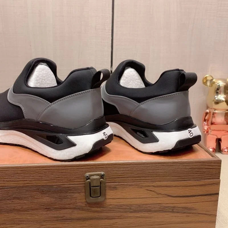 Low-cost Boss Shoes
