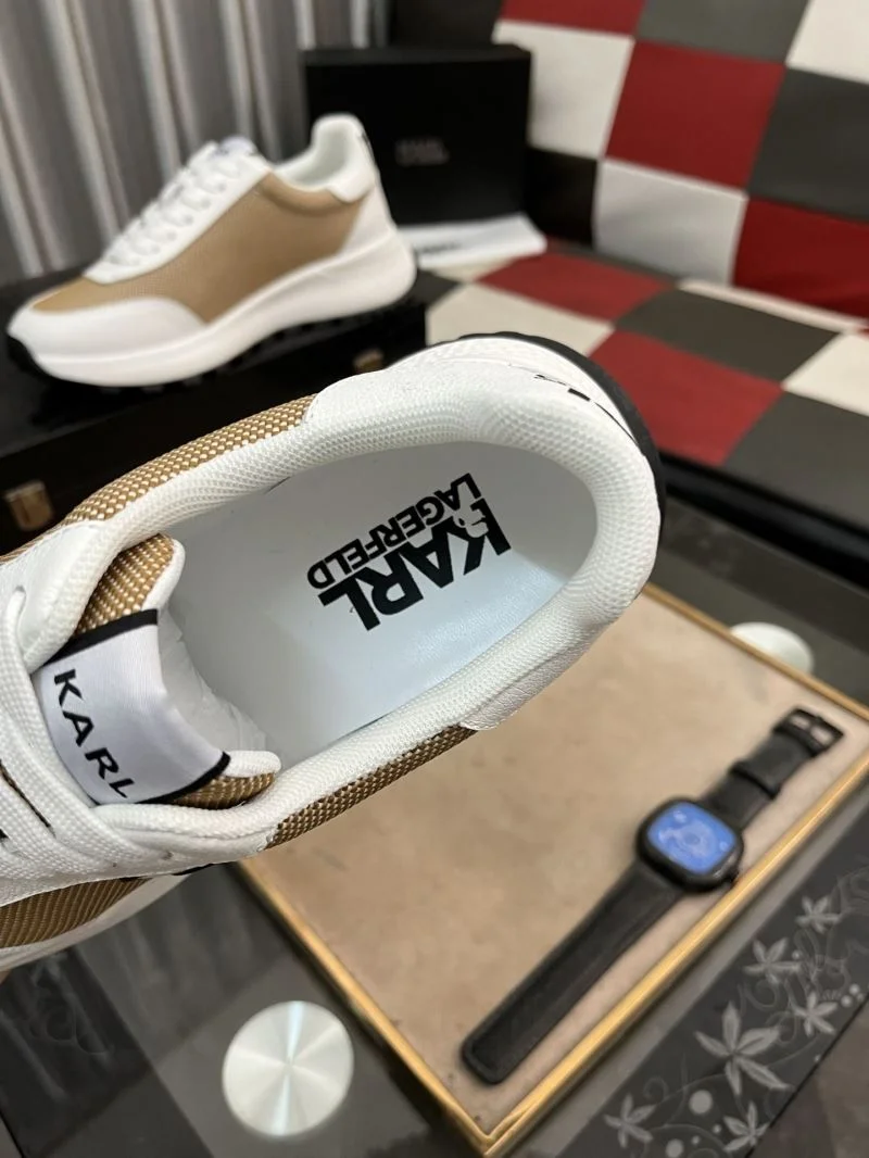 Low-cost Boss Shoes