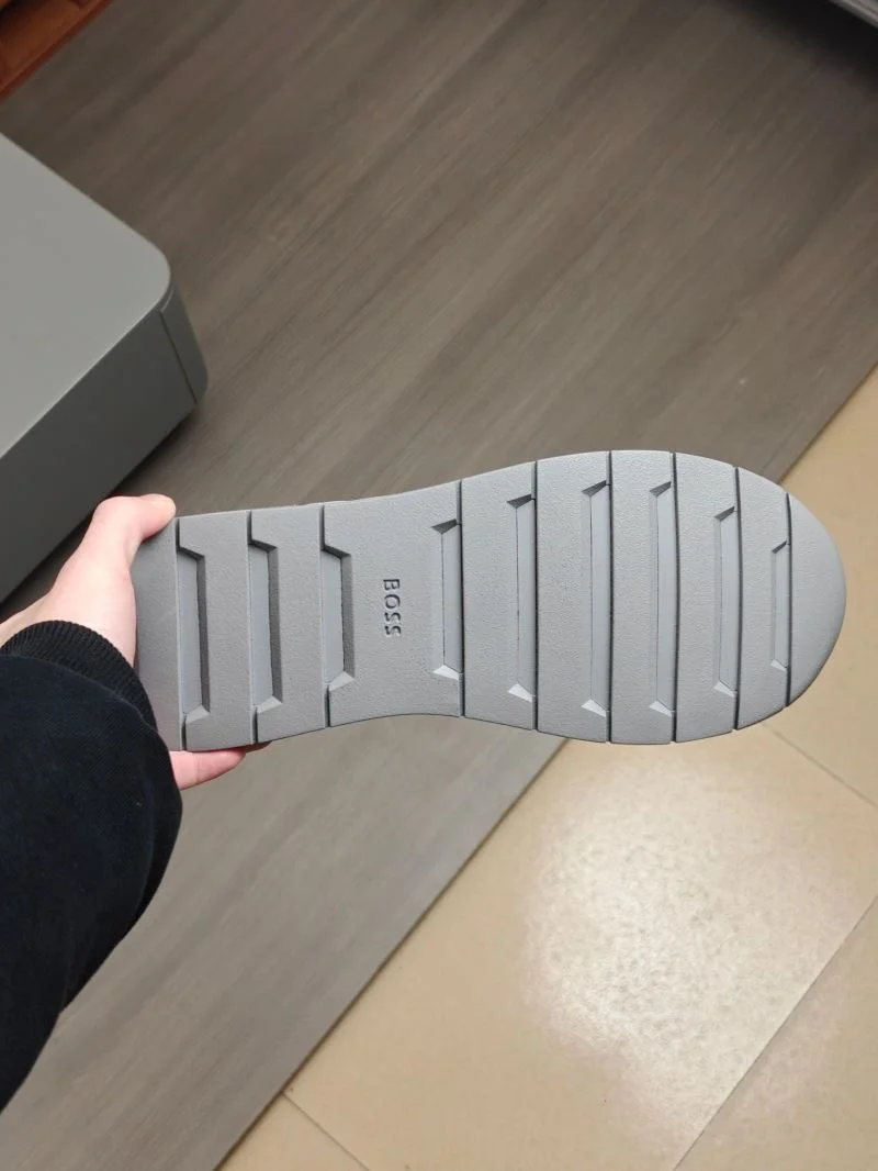 Accurate model Boss Shoes