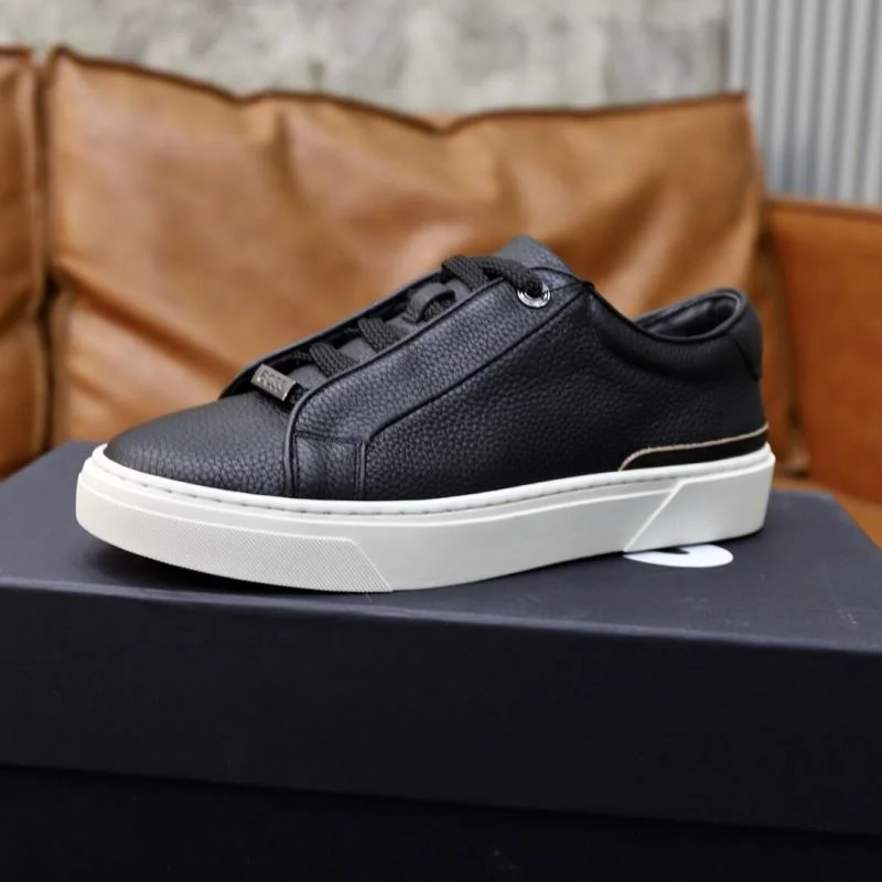 Cut-rate Boss Shoes