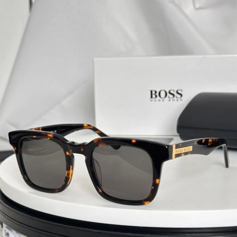 Accurate model Boss Sunglasses