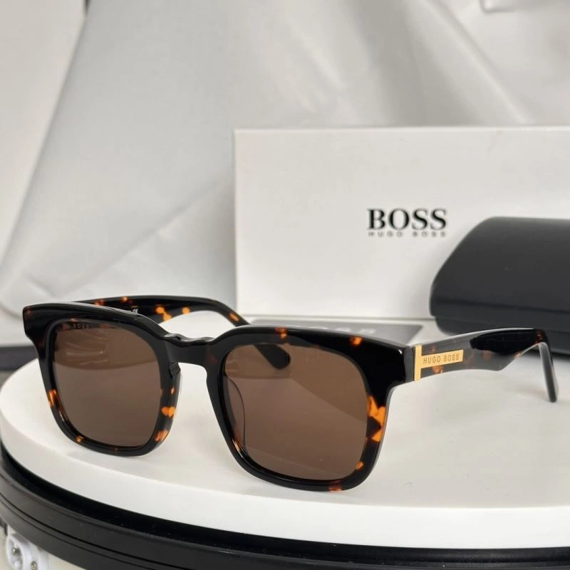 Accurate model Boss Sunglasses