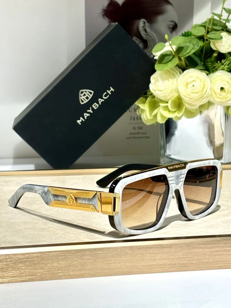 Accurate model Boss Sunglasses