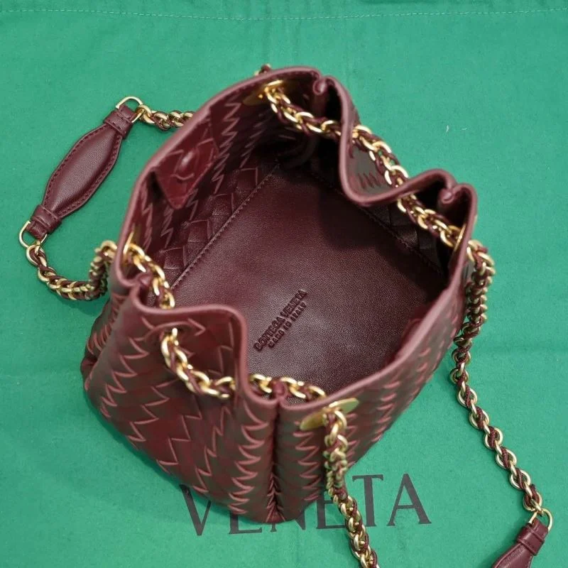 Economical Bottega Veneta Bucket Bags