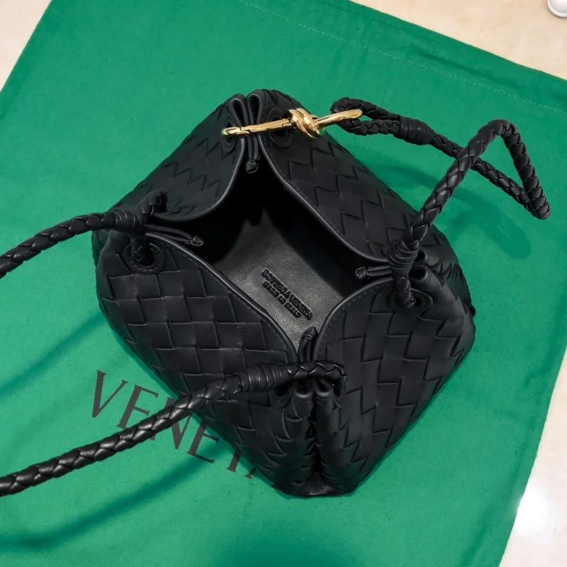 Discounted Bottega Veneta Bucket Bags