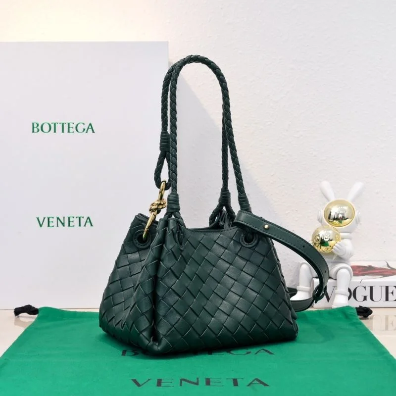Top match Bottega Veneta Bucket Bags