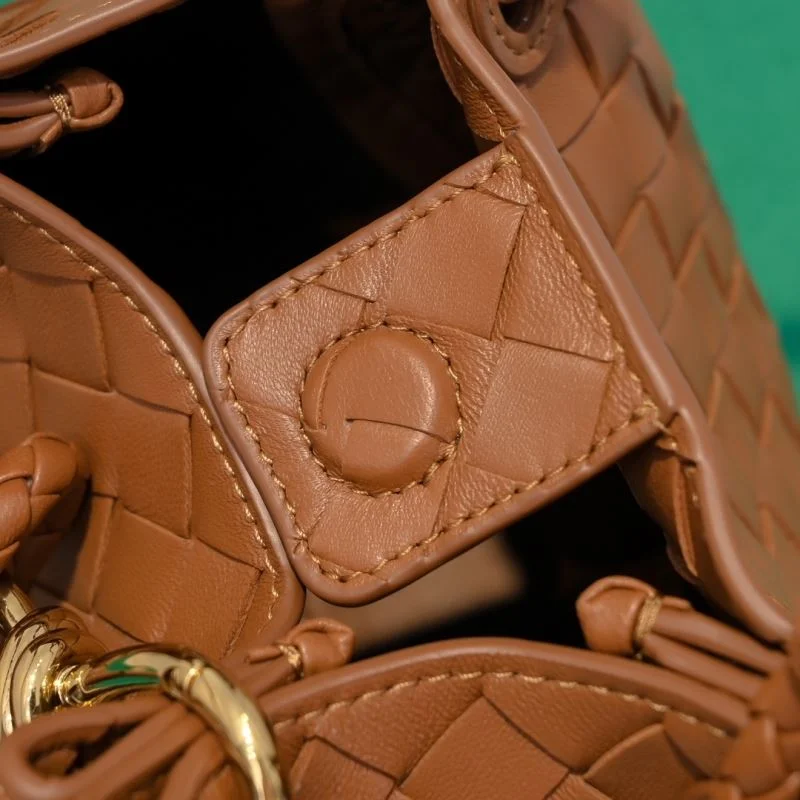 Affordable Bottega Veneta Bucket Bags