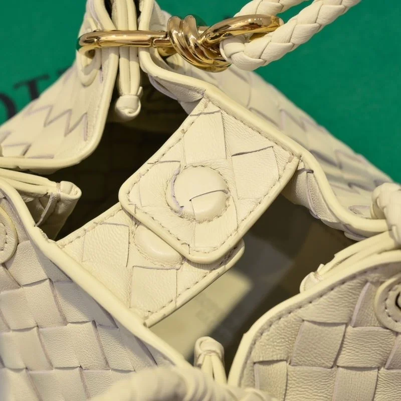 Affordable Bottega Veneta Bucket Bags