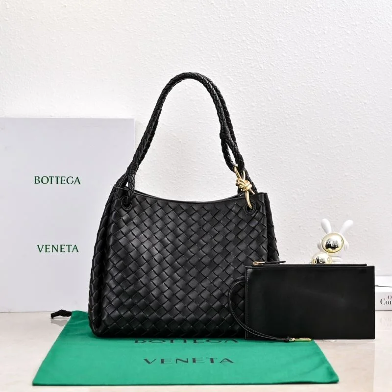 Bottega Veneta Bucket Bags