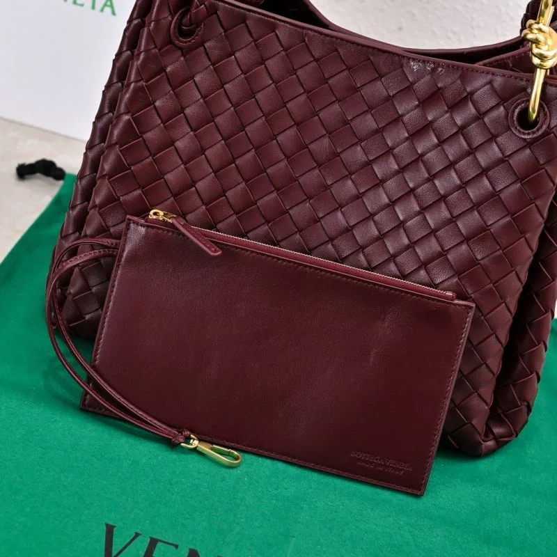 Accurate model Bottega Veneta Bucket Bags