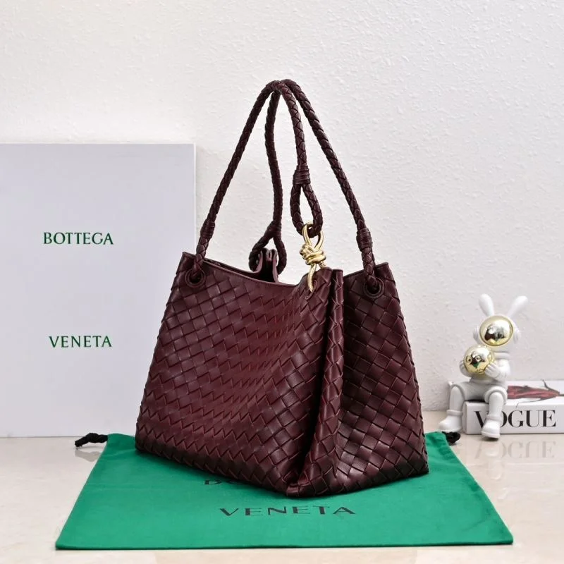 Accurate model Bottega Veneta Bucket Bags