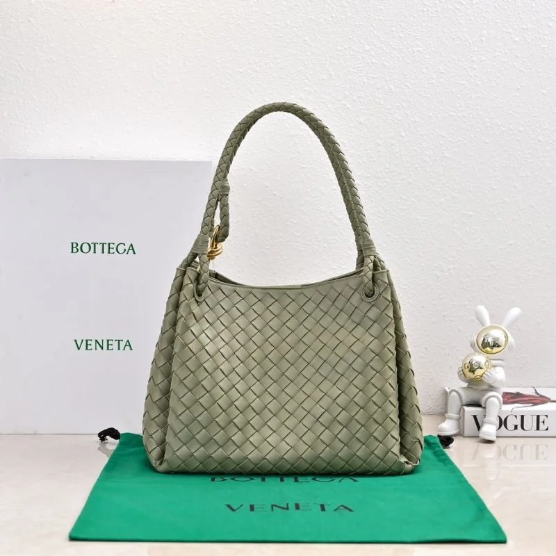 Bottega Veneta Bucket Bags