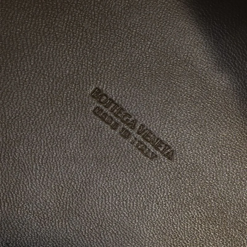 Top mirror Bottega Veneta Bucket Bags