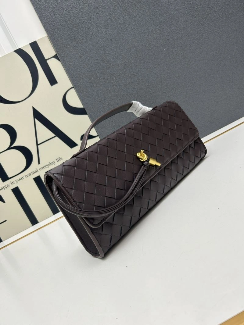 Inexpensive Bottega Veneta Clutch Bags