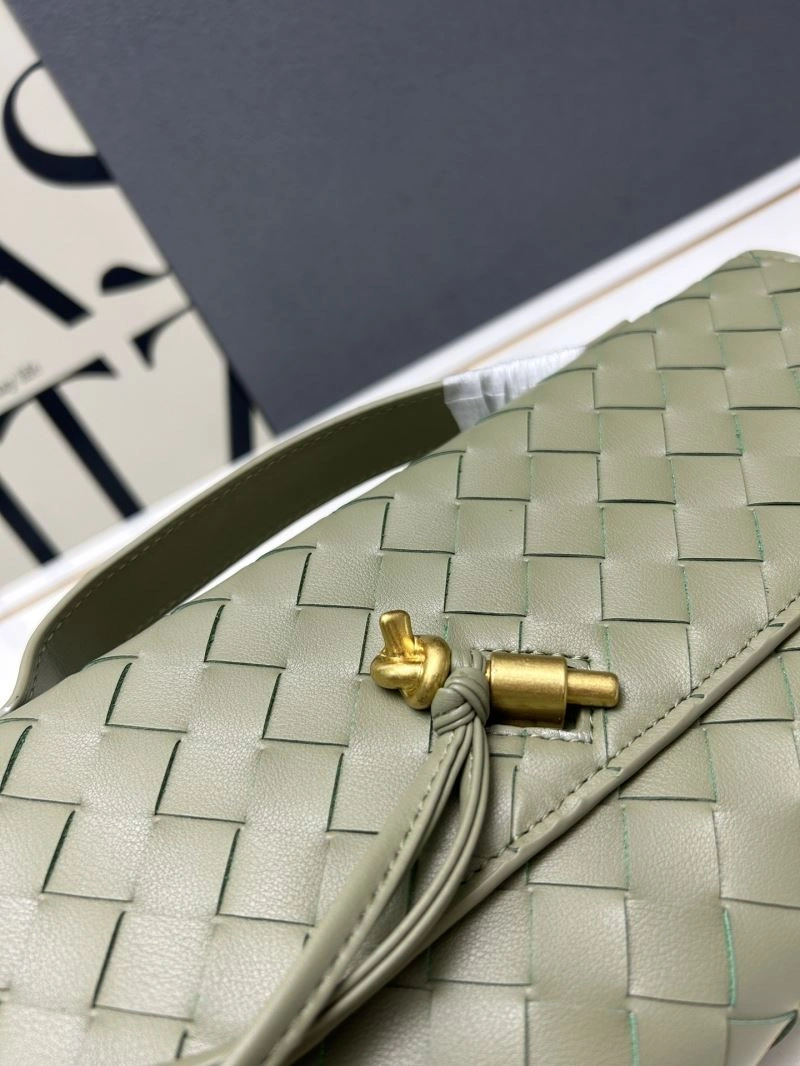 Real Bottega Veneta Clutch Bags