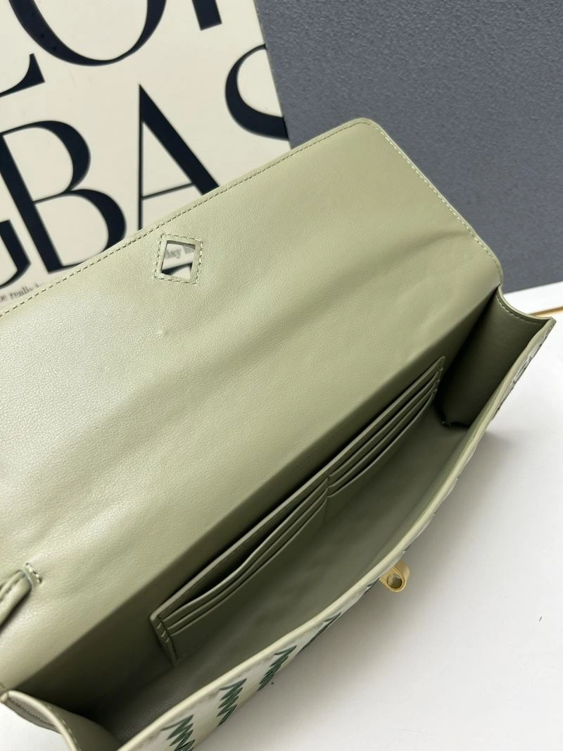 Real Bottega Veneta Clutch Bags