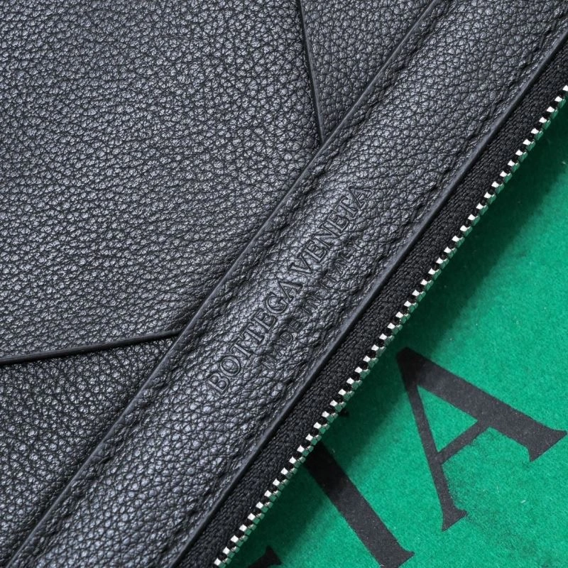 Real Bottega Veneta Clutch Bags