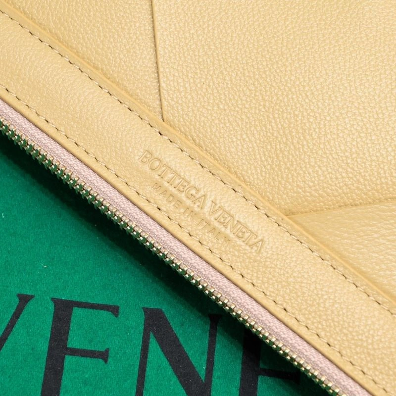 Brand-original Bottega Veneta Clutch Bags