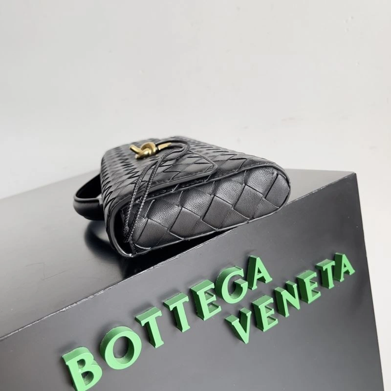 Inexpensive Bottega Veneta Clutch Bags