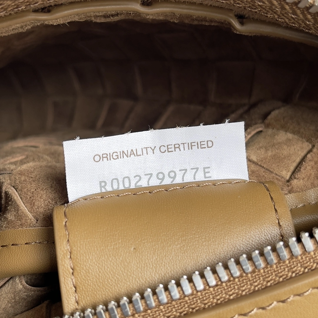 Inexpensive Bottega Veneta Clutch Bags
