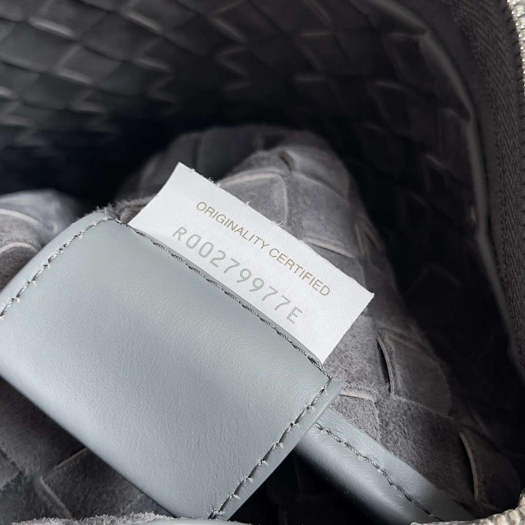 High accuracy Bottega Veneta Clutch Bags