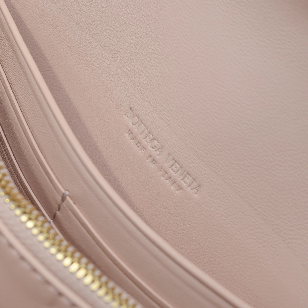 OEM Bottega Veneta Clutch Bags