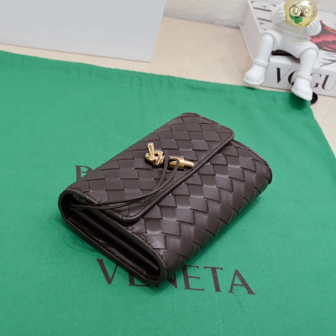 Factory-made Bottega Veneta Clutch Bags
