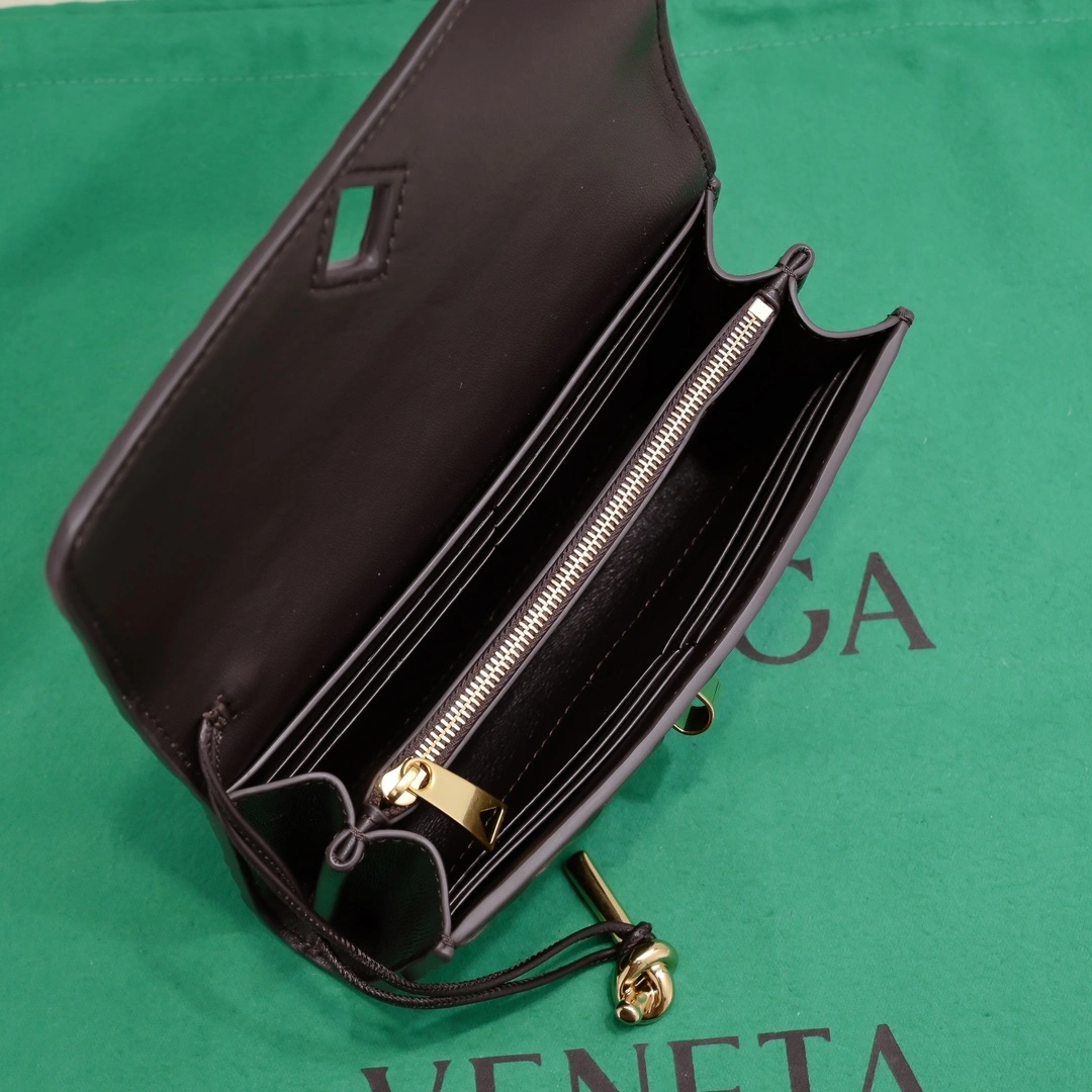 Factory-made Bottega Veneta Clutch Bags