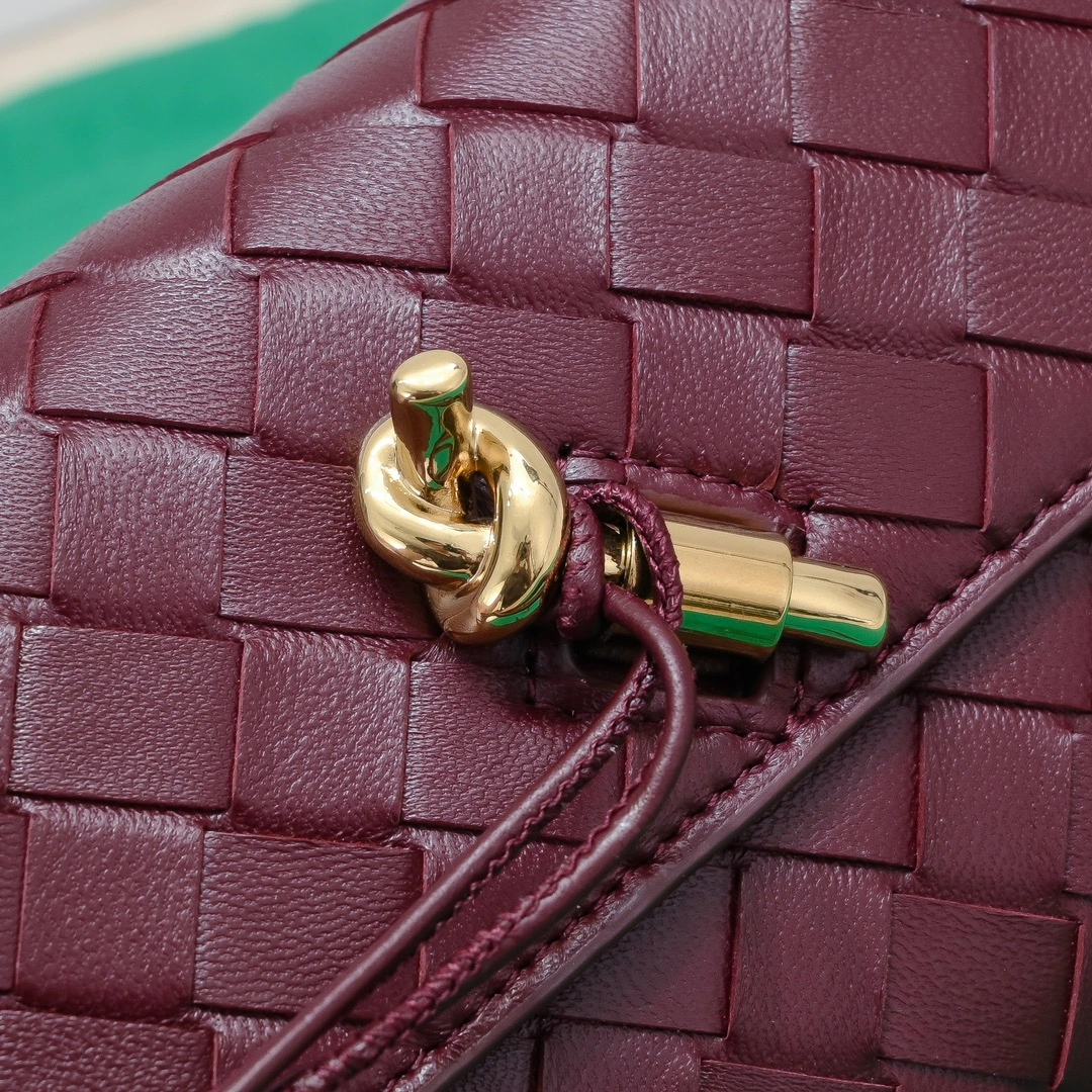 Factory-made Bottega Veneta Clutch Bags