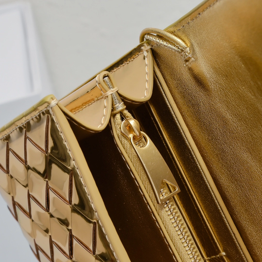 High fidelity Bottega Veneta Clutch Bags