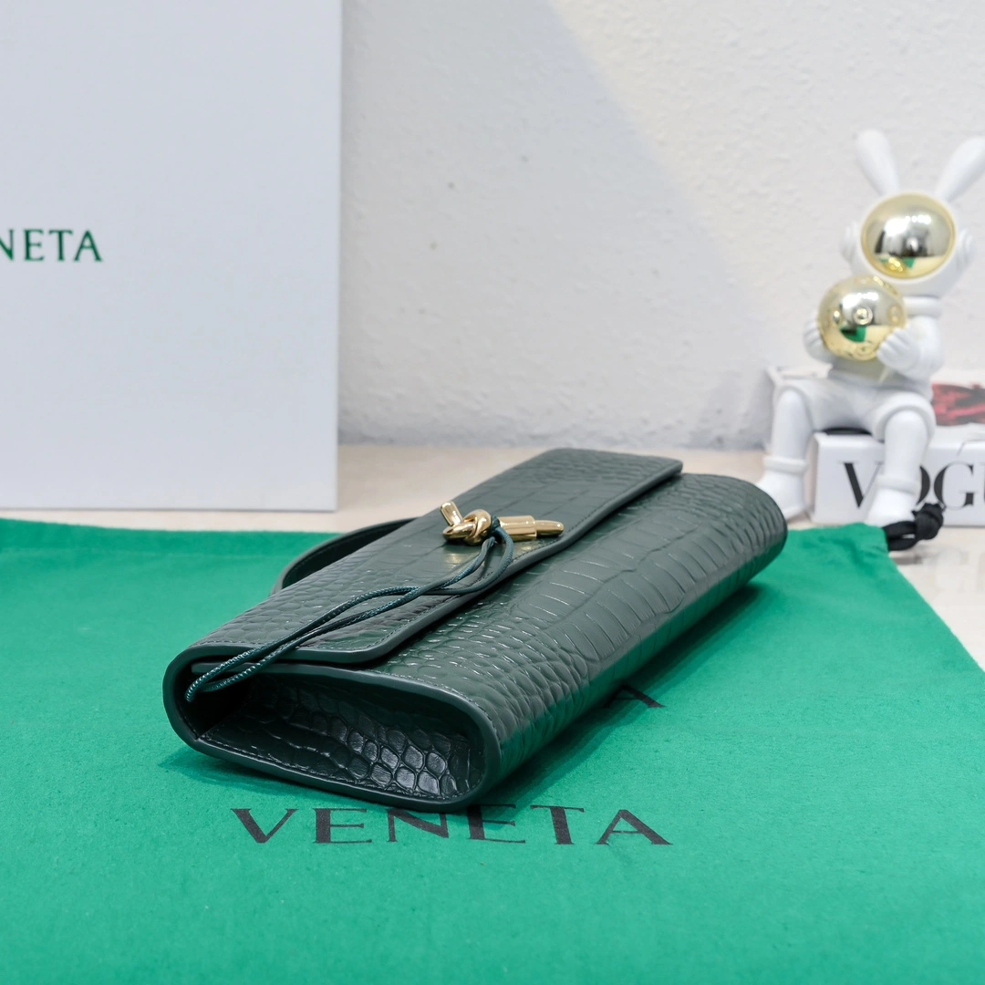 OEM Bottega Veneta Clutch Bags