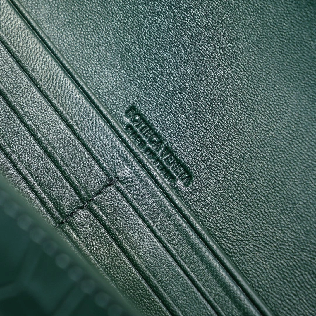OEM Bottega Veneta Clutch Bags