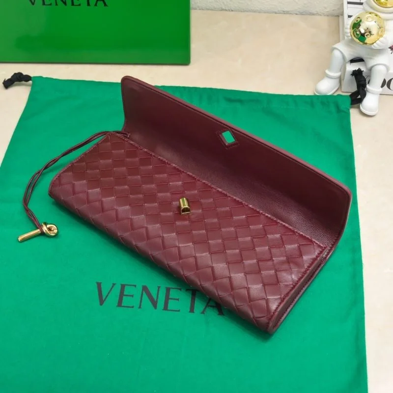 Exact replica Bottega Veneta Clutch Bags