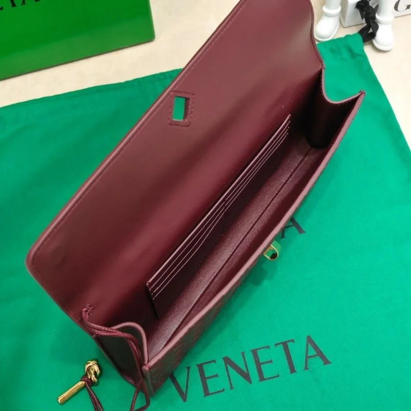 Exact replica Bottega Veneta Clutch Bags