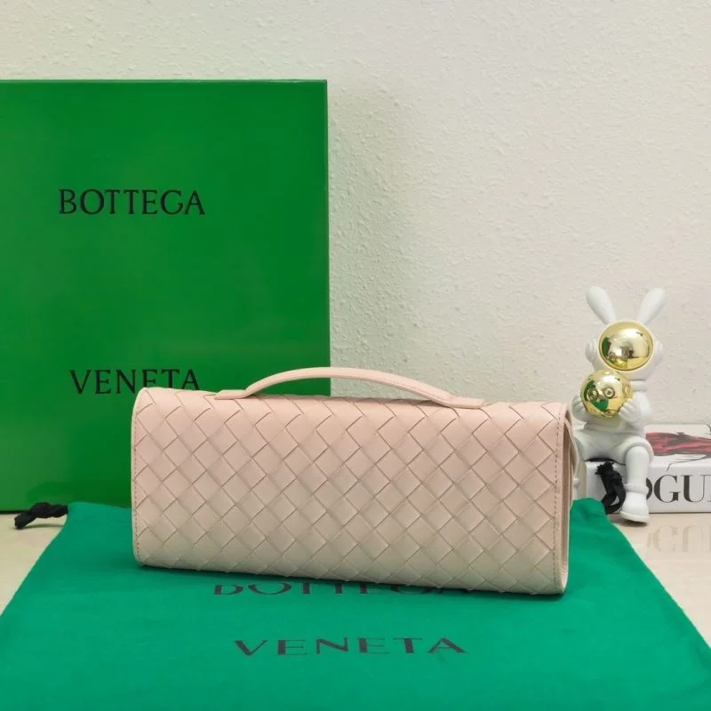 Brand-authenticated Bottega Veneta Clutch Bags
