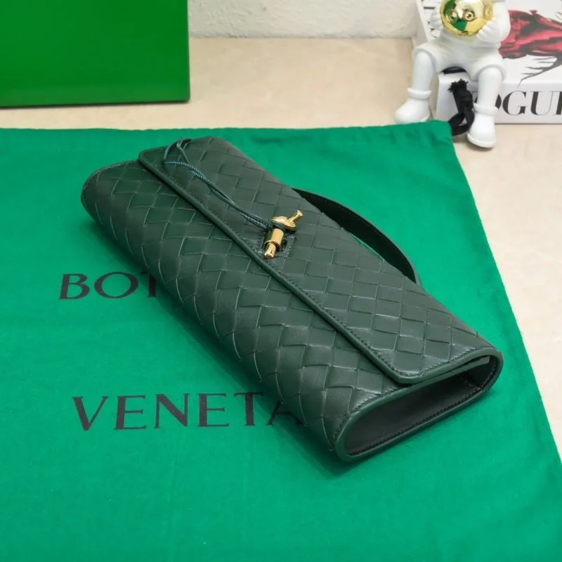 Original Bottega Veneta Clutch Bags