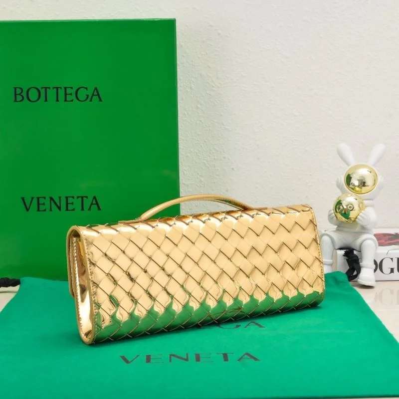 Inexpensive Bottega Veneta Clutch Bags