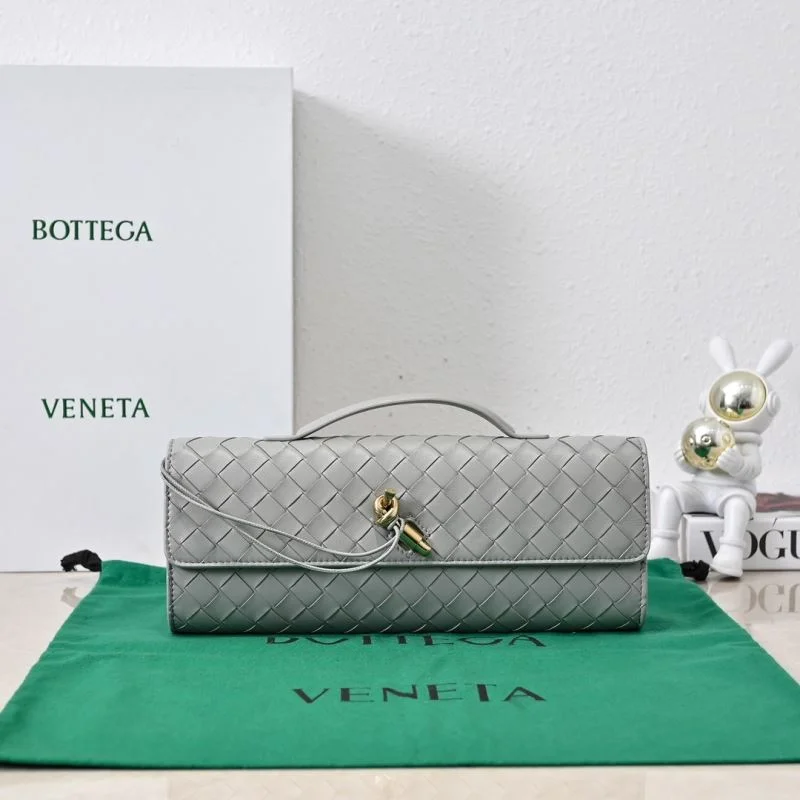 Bottega Veneta Clutch Bags