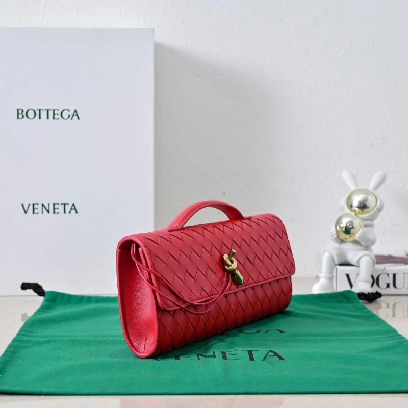 Real Bottega Veneta Clutch Bags