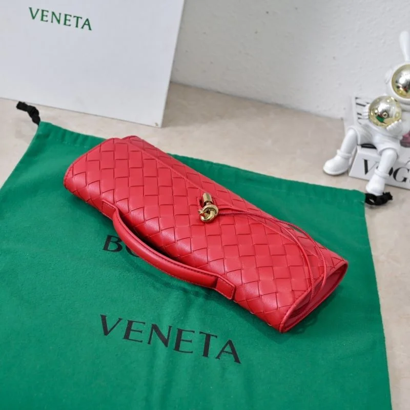 Real Bottega Veneta Clutch Bags
