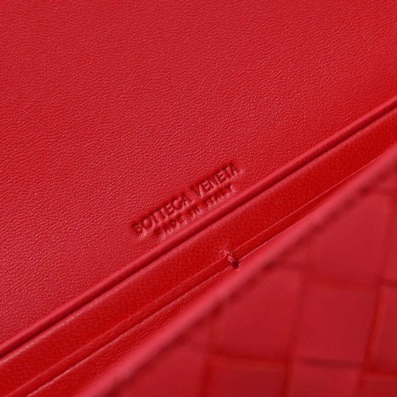 Real Bottega Veneta Clutch Bags