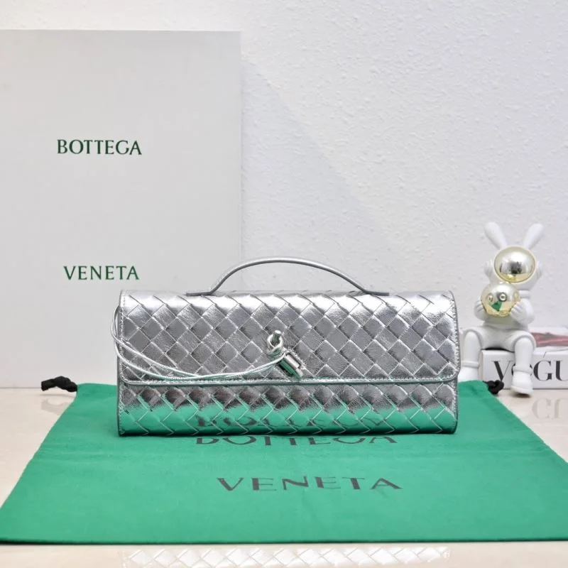 Bottega Veneta Clutch Bags
