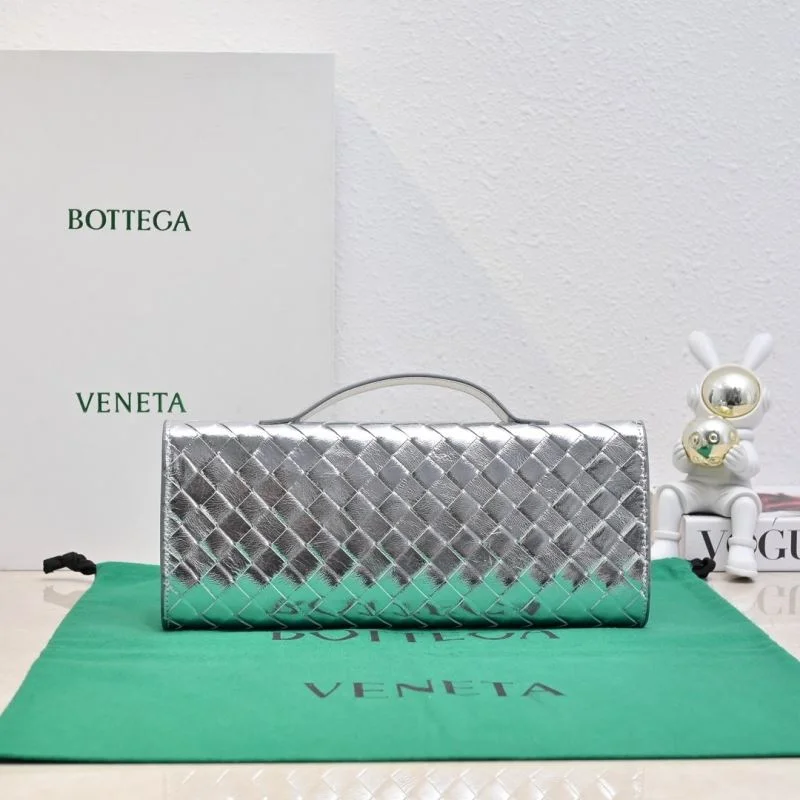Original Bottega Veneta Clutch Bags