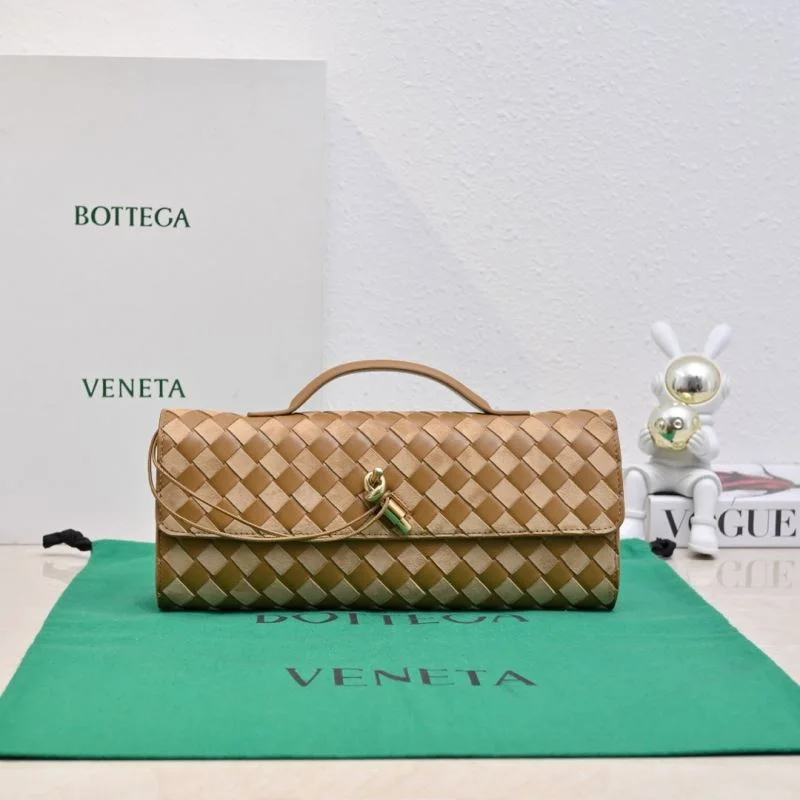 Bottega Veneta Clutch Bags