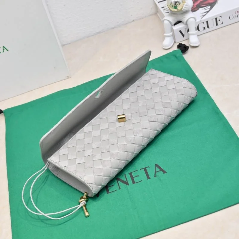 Affordable Bottega Veneta Clutch Bags