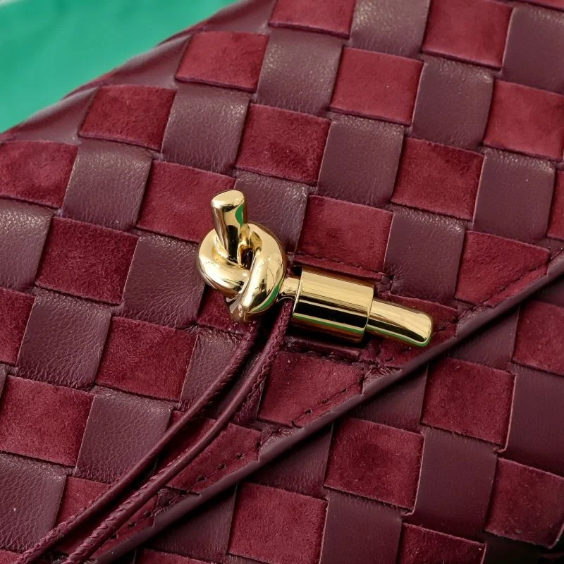 Official Bottega Veneta Clutch Bags