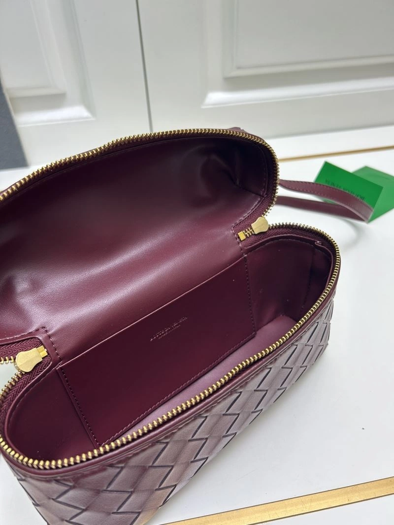 Accurate model Bottega Veneta Cosmetic Bags