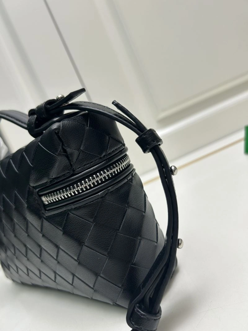 Top mirror Bottega Veneta Cosmetic Bags