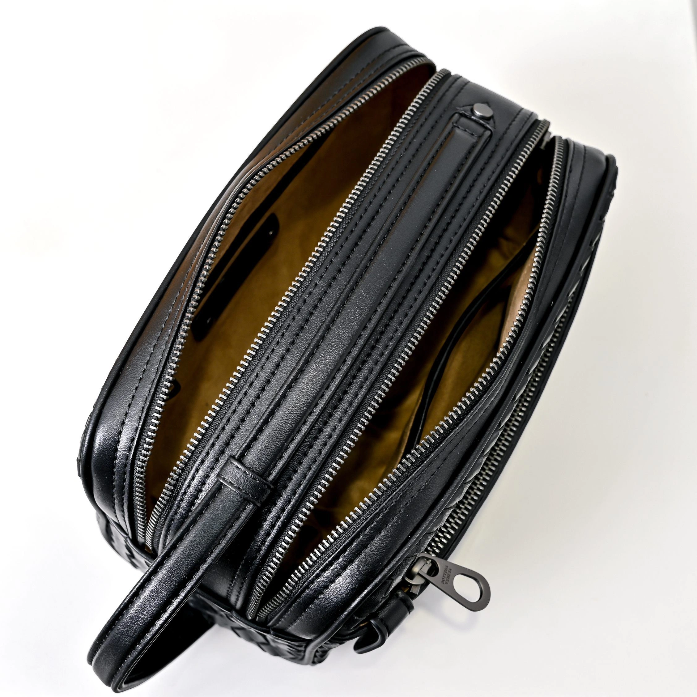 Top mirror Bottega Veneta Cosmetic Bags